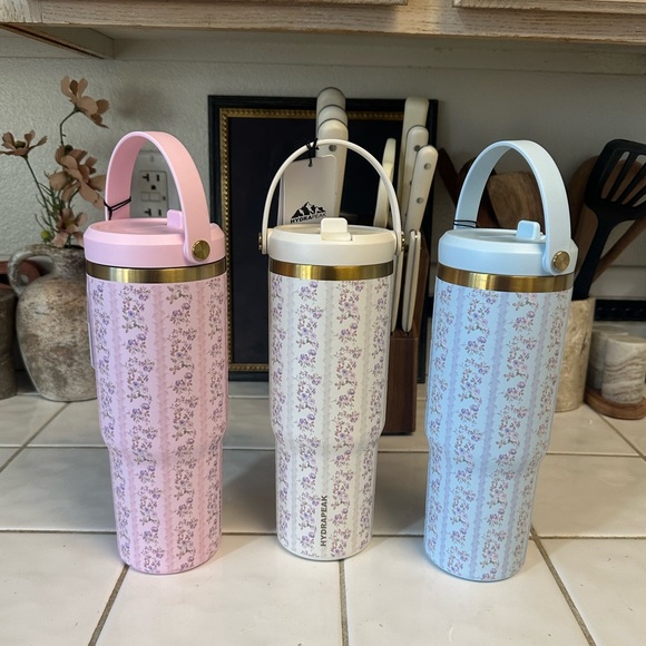 Hydrapeak | Dining | Hydrapeak Artisan Collection Pink Cream Blue ...